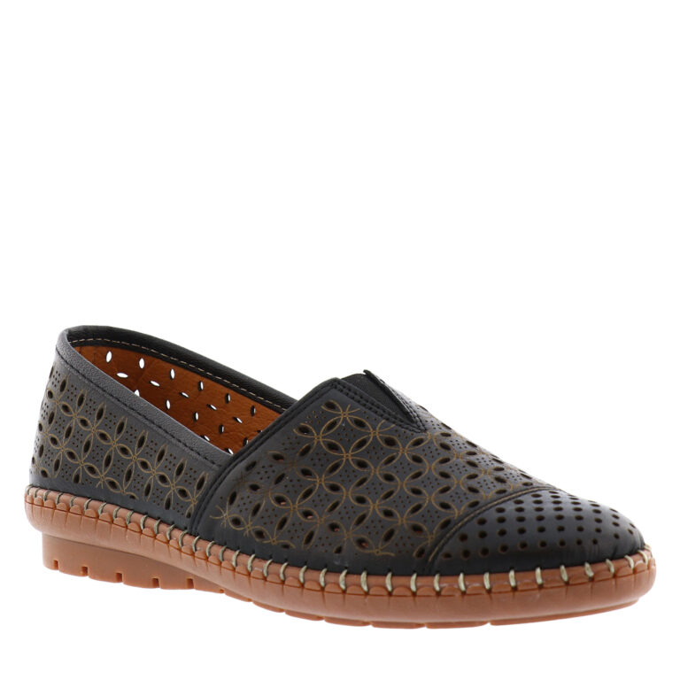 Volks Walker at Kunitz Shoes - Edmonton Family Shoe Store